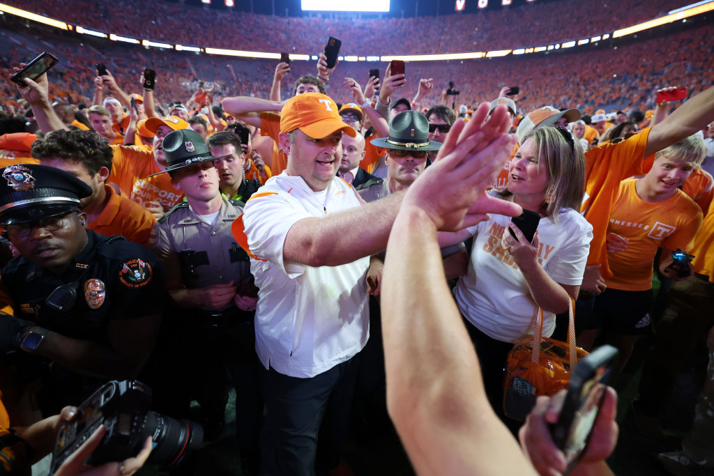 Tennessee vs. Alabama: Rivalry, Hate, ‘Dixieland Delight’ And Cigar ...