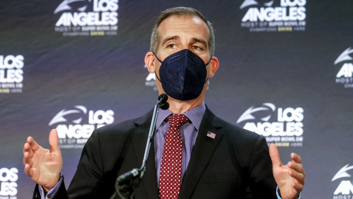 Unbelievably, Los Angeles Recommends Residents Return To Wearing Masks ...
