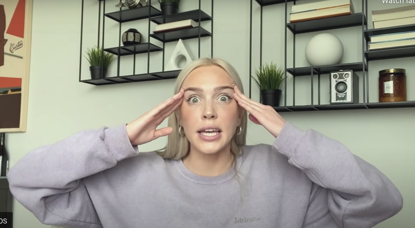 Call Her Daddy's Alex Cooper Turned Down Significantly Larger Deal to ...