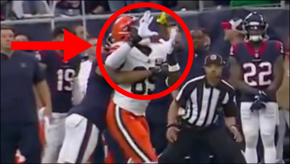 Refs Miss Absurd Pass Interference During Browns/Texans Game: VIDEO ... Refs Miss Absurd Pass Interference During Browns/Texans Game: VIDEO ...