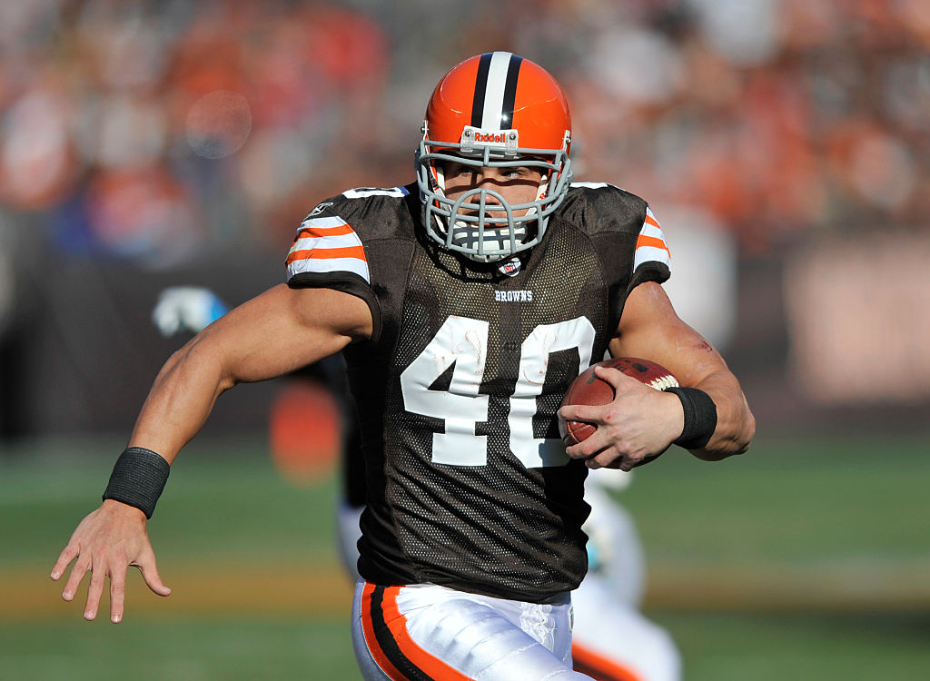 Former Arkansas, NFL RB Peyton Hillis Reportedly In Intensive Care | OutKick
