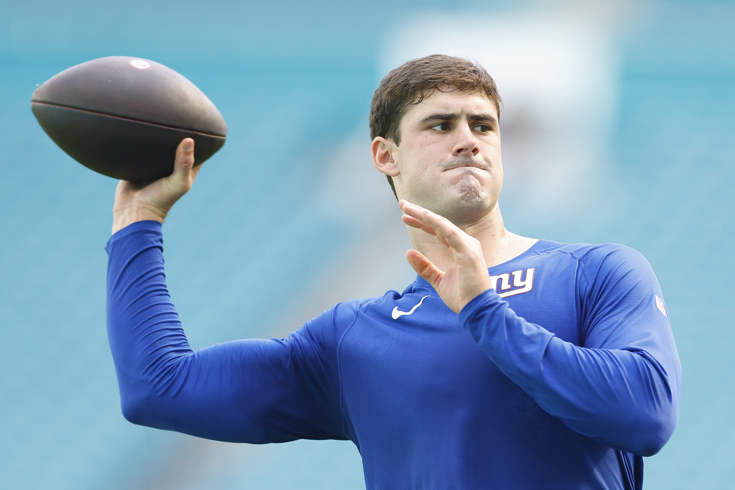 Giants QB Daniel Jones Out For Season, Ex-Georgia QB Jake Fromm ...