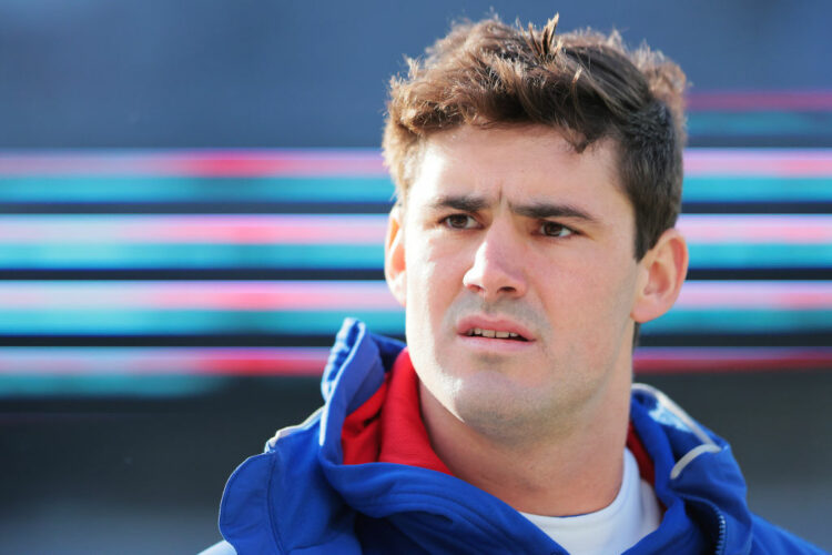 Daniel Jones Gets New Orders On How To Approach Giants Offense -- Again ...