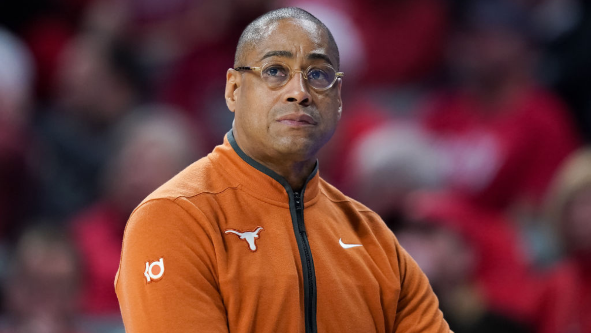 Texas Coach Rodney Terry Apologizes For Ridiculous 'Horns Down' Rant ...