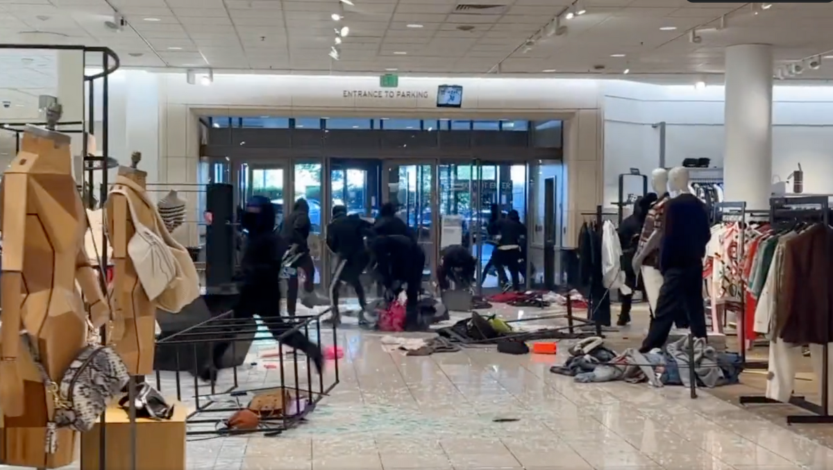 Flash Mob Loots Los Angeles Nordstrom In Wild Smash And Grab Style ...