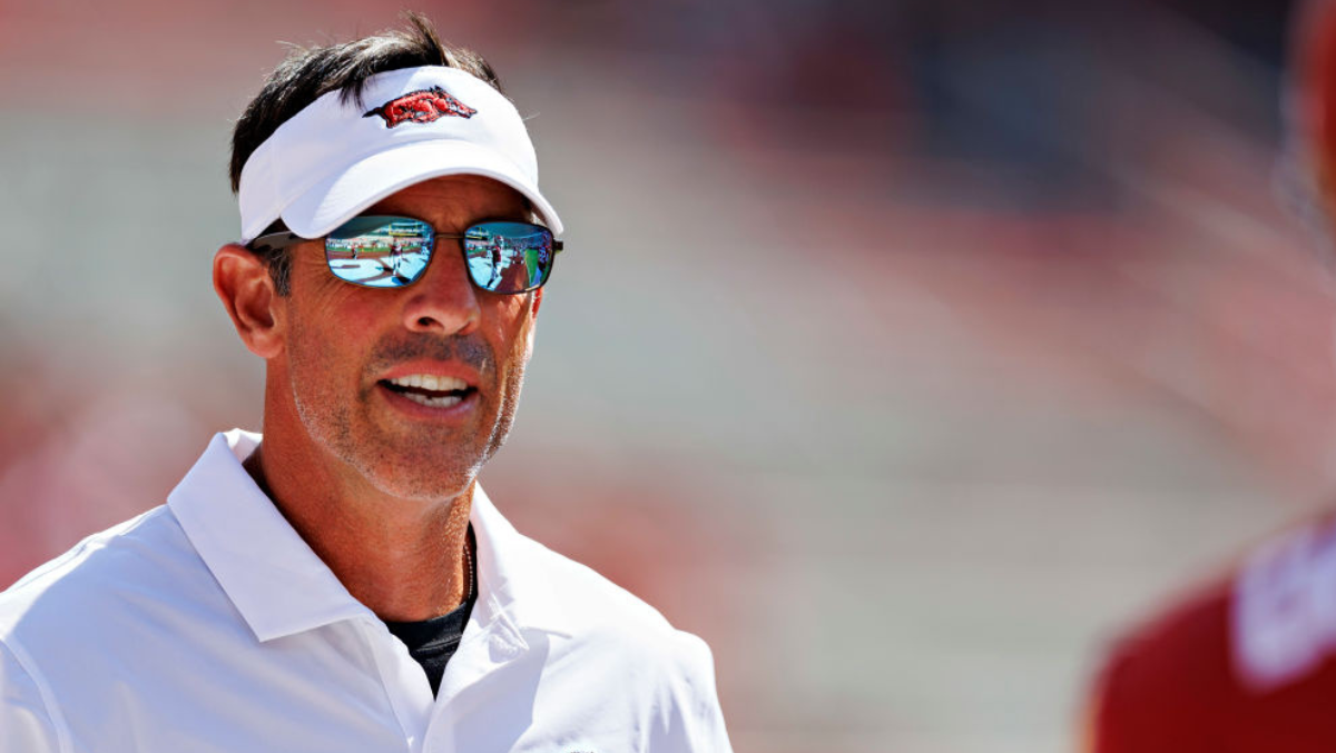 Arkansas OC Dan Enos Argued With Students Via Email After Latest Loss ...