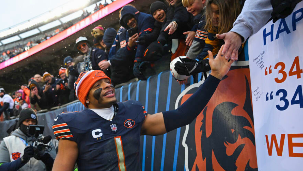 Panthers Clinch 2024 NFL Draft No. 1 Pick For Bears, While Chicago Fans ...