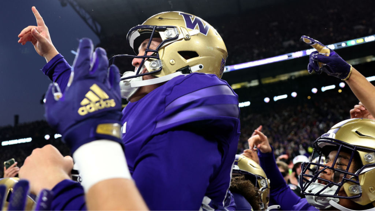 Washington Kicker Grady Gross Surprised With Scholarship After Game ...