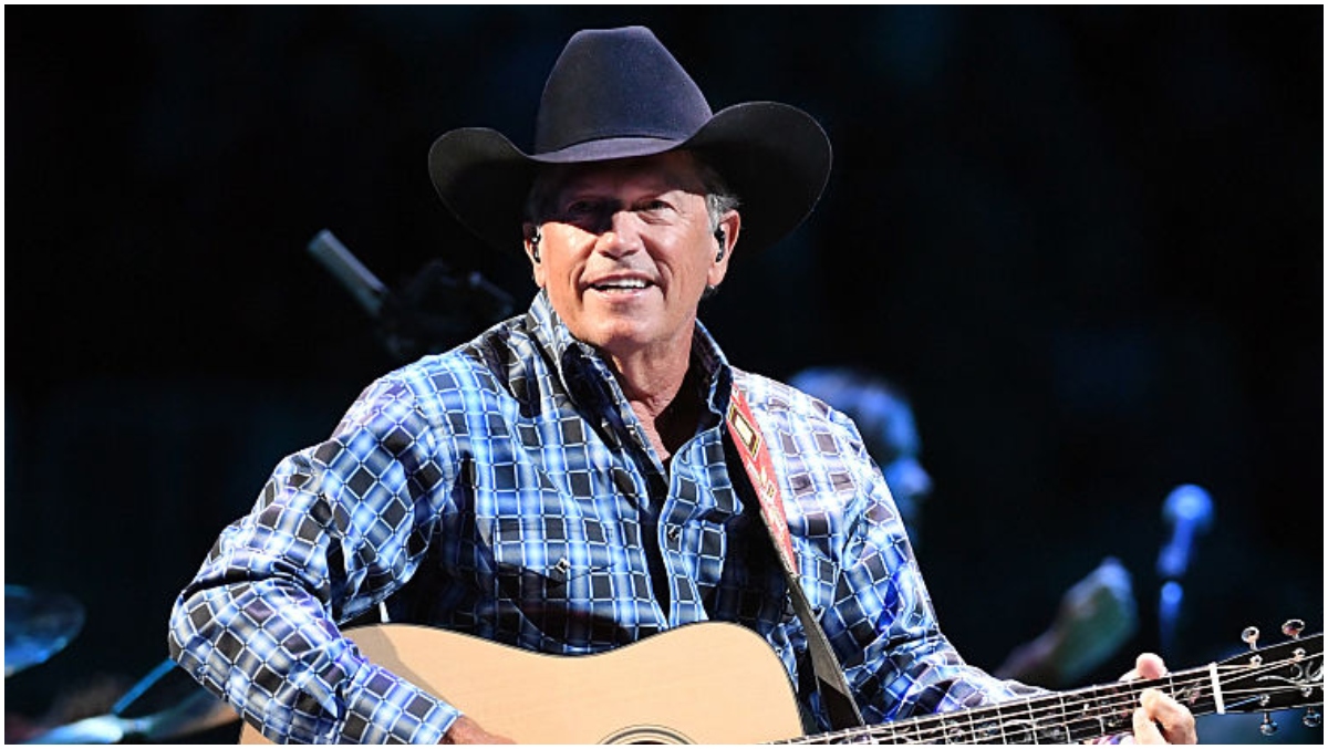 George Strait Fans Sing 'Amarillo By Morning' With Gusto - outkic