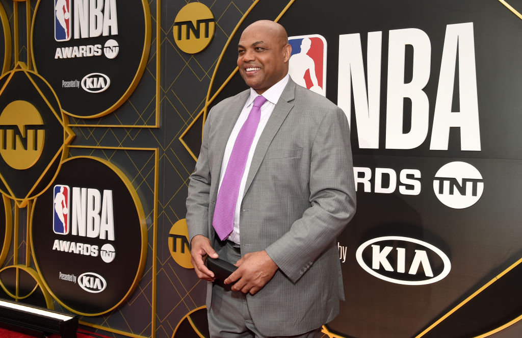 Charles Barkley Gets Help From 'NBA on TNT' Crew With Keeping The ...