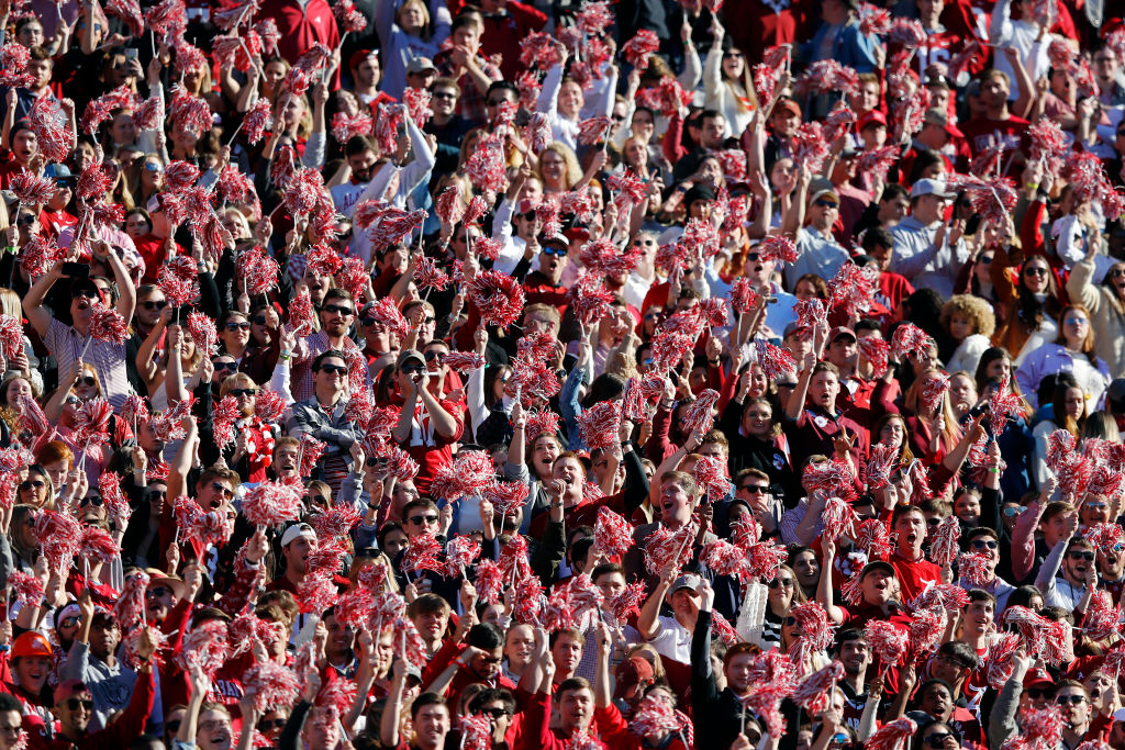 Alabama Fans LOUDLY Chant 'F--K Auburn!" During Dixieland Delight | OutKick