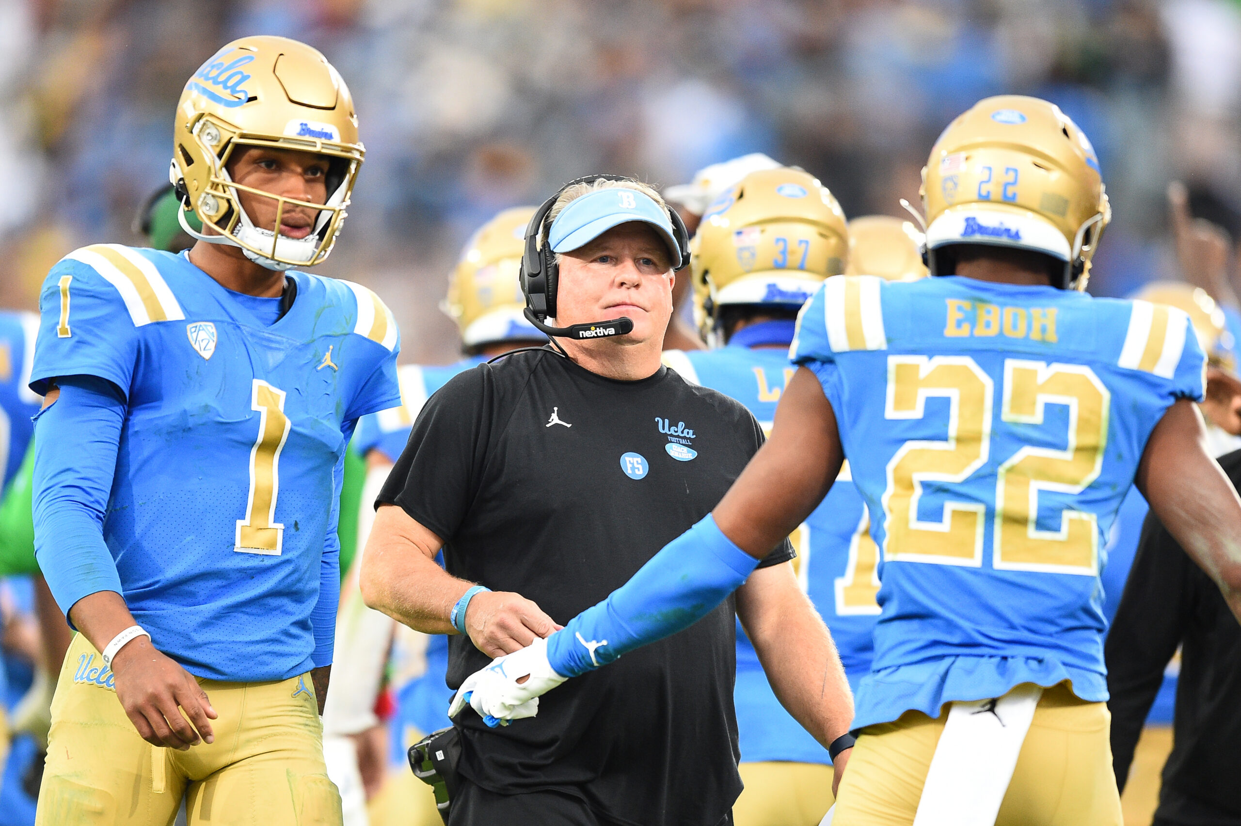 Chip Kelly, UCLA Agree To Four-Year Extension, Following 8-4 Season ...