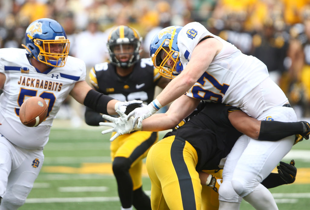 Iowa and South Dakota State Played the Most Midwestern Football Game ...