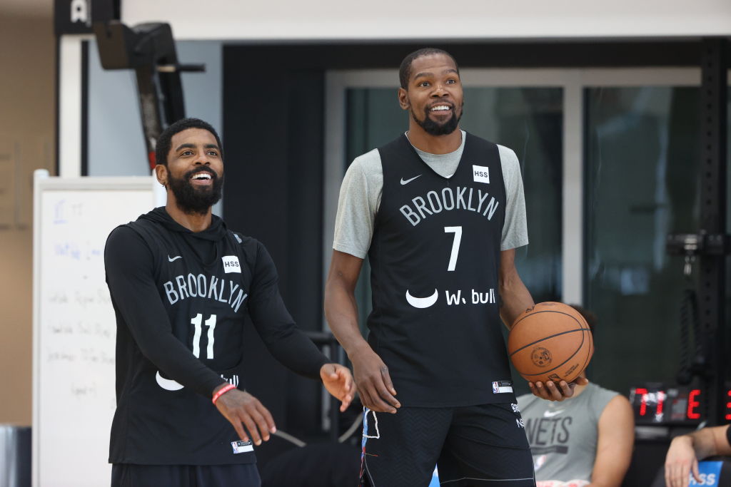 Kevin Durant Praises Kyrie Irving's Leadership Heading Into Nets ...