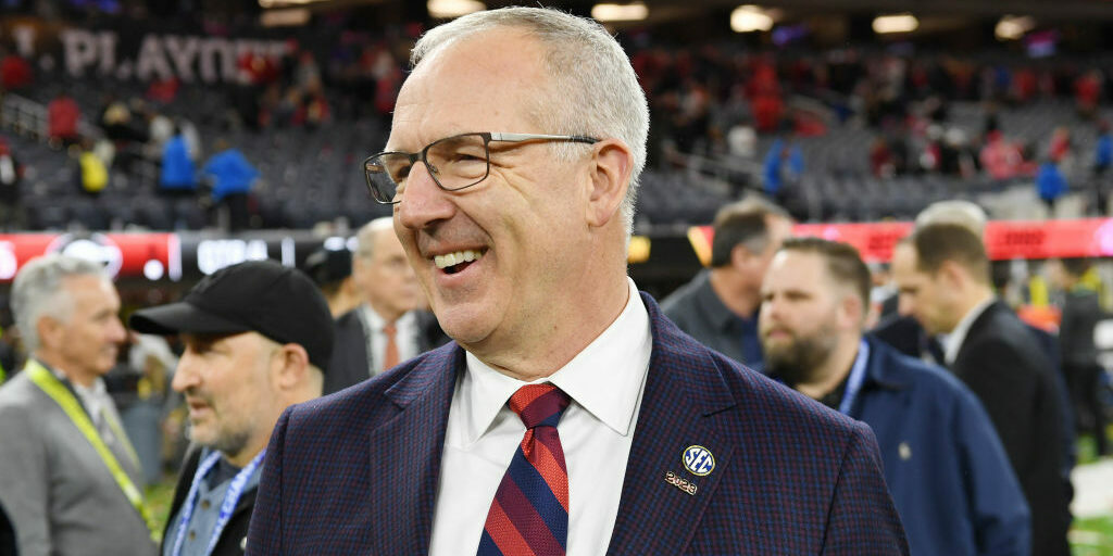 SEC Doesn't Need '4 Time Zones,' Because It's 'Already Across Globe ...