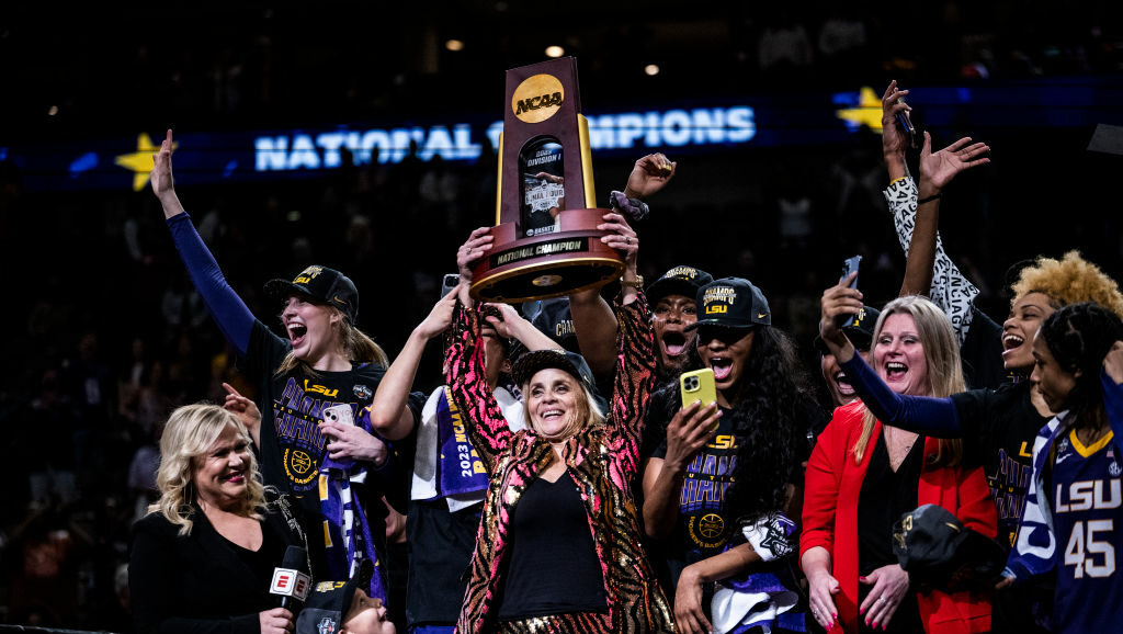 LSU's Kim Mulkey Delivers National Title She Promised Early, But Angel ...