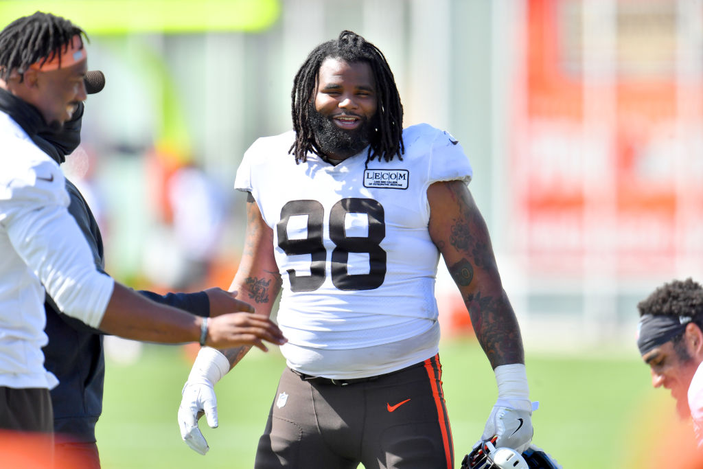 Sheldon Richardson Could Choose To Pass On Browns, Reunite With Vikings ...