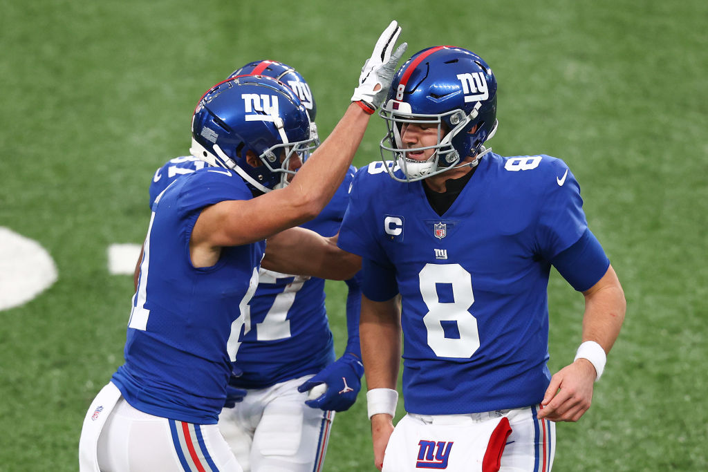 Giants QB Daniel Jones 'On Track' To Return Against The Rams Following ...