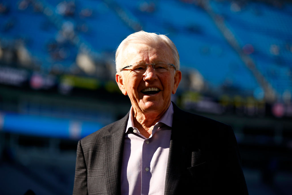Legendary Coach Joe Gibbs Comments On Official Commanders Sale, Doesn't ...