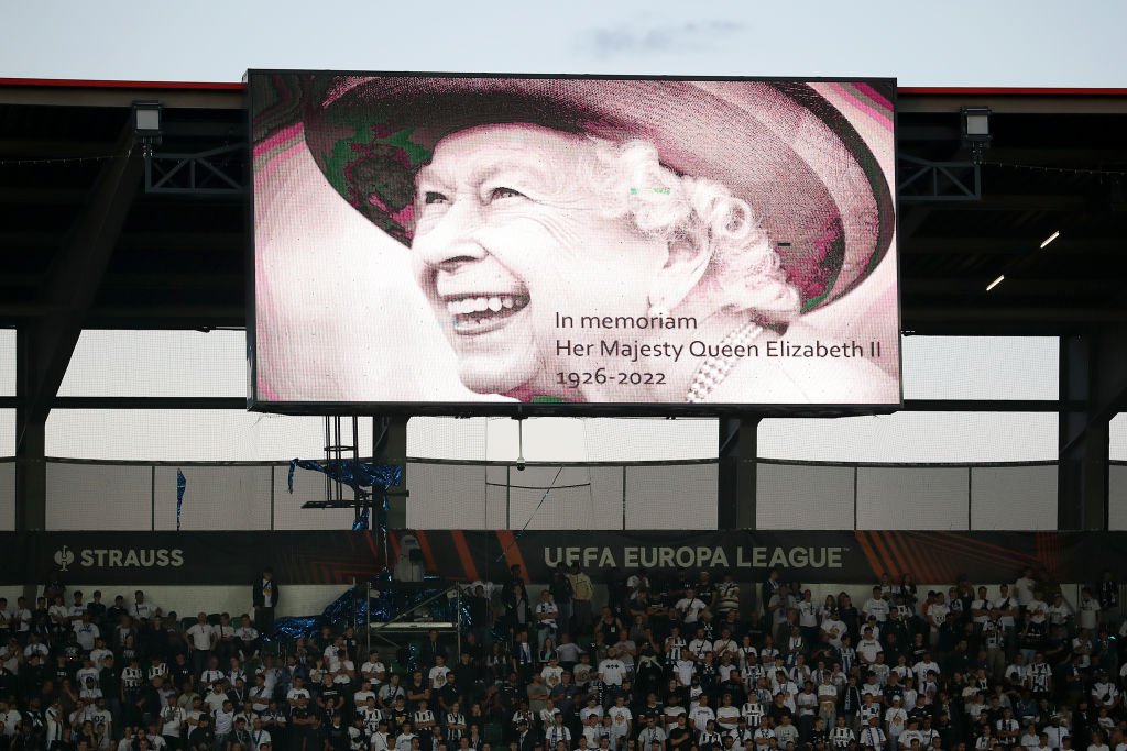 Premier League Postpones Matches In Wake Of Queen Elizabeth's Death ...