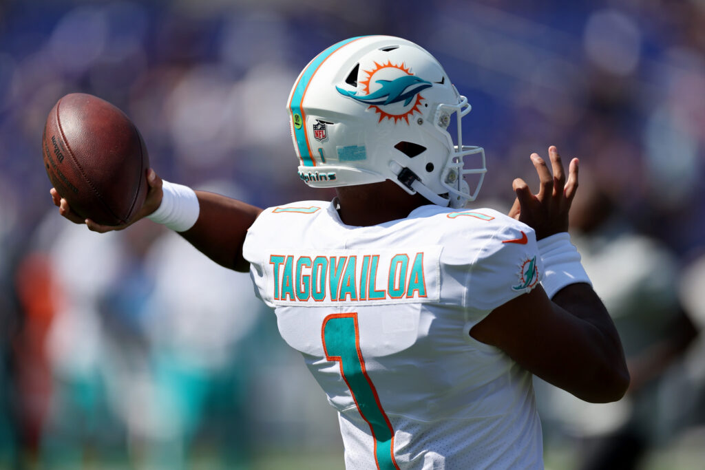 Miami Dolphins Quarterback Tua Tagovailoa Returns After Being Knocked ...