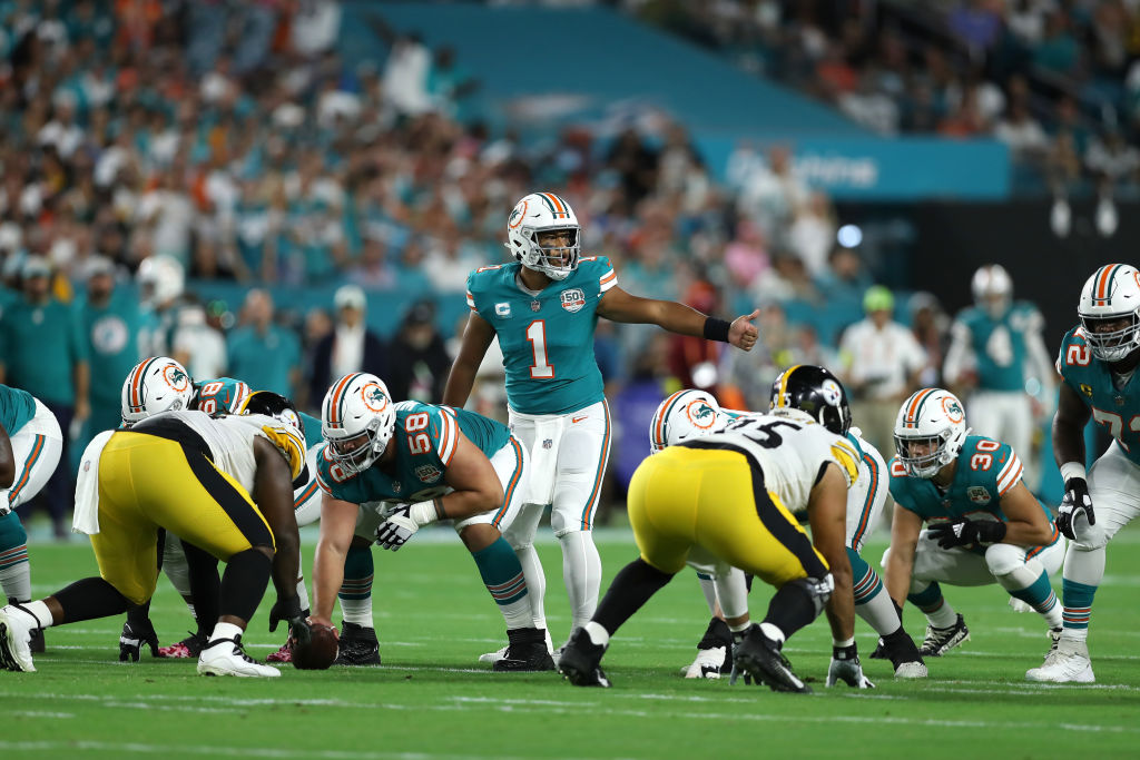 Miami Dolphins Celebrate 1972 Season Anniversary With Victory Over ...