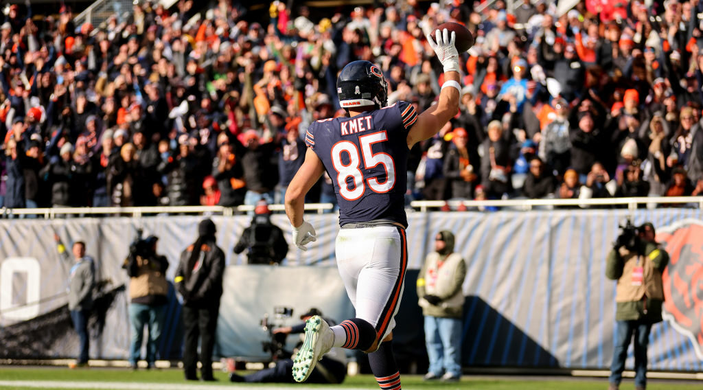 Cole Kmet Cashes In On Tight End Boon, Gets $50 Million Extension From ...