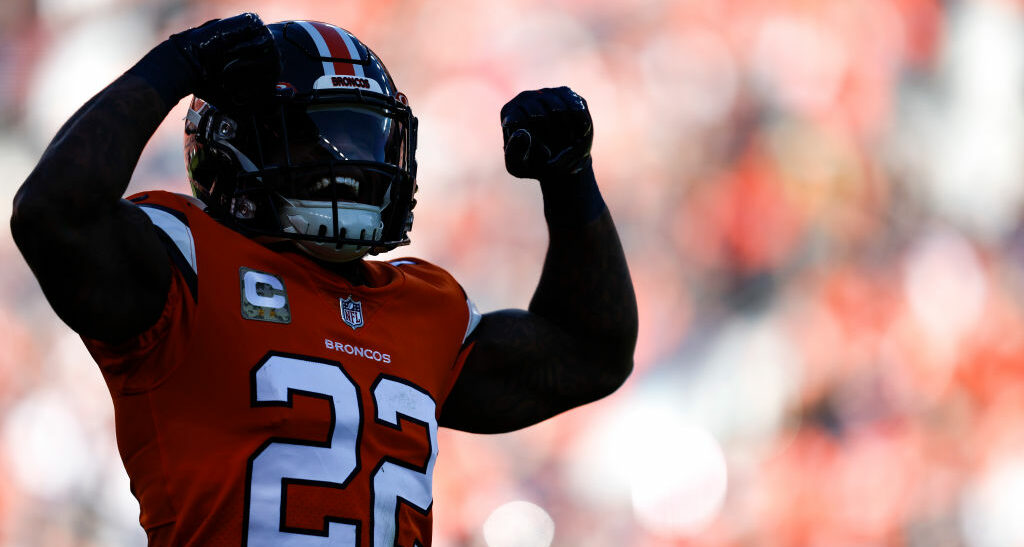 Broncos Kareem Jackson Ejected AGAIN, This Time For Headhunting Packers ...