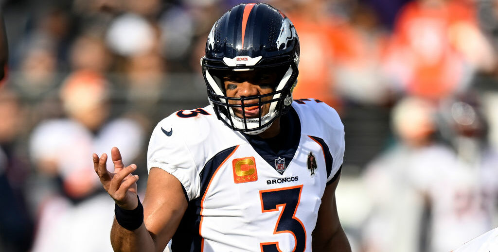 Russell Wilson Finally Throws More TDs Than Bathrooms In His Mansion ...