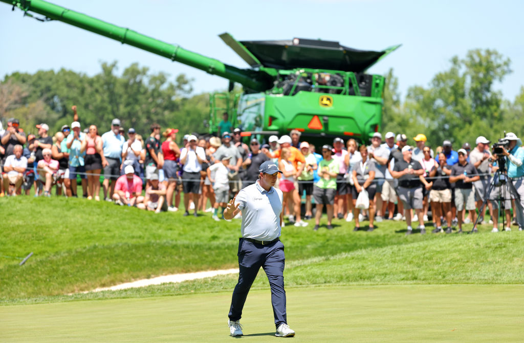 Sepp Straka Nearly Makes History With 59, Rinses Approach On 18, But ...