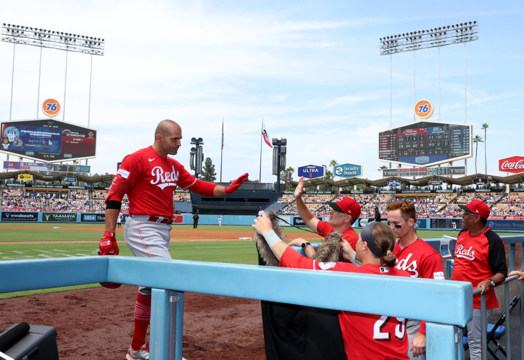 Cincinnati Reds Fans Take To Twitter To Share Disgust With Team's Lack ...