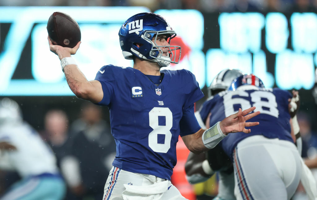 Giants Paying Daniel Jones To Deliver Like a Rolls Royce But He Plays ...