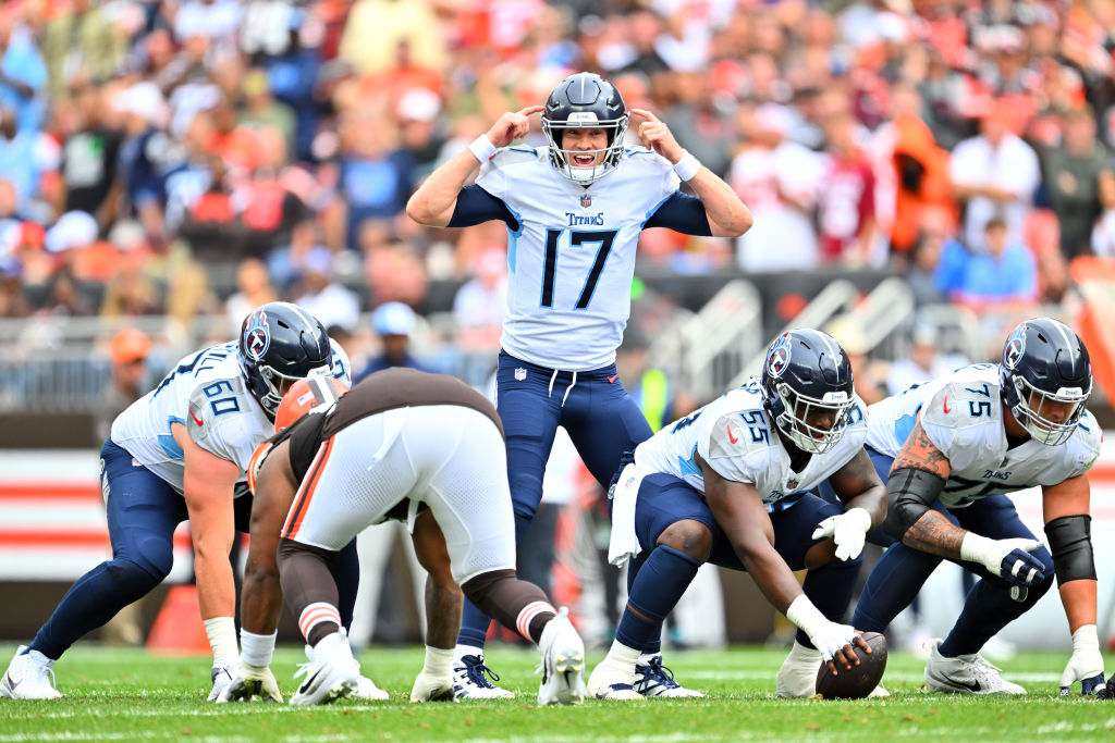 Tennessee Titans Continue Checking Boxes Off The Season-Is-A-Mess List ... Tennessee Titans Continue Checking Boxes Off The Season-Is-A-Mess List ...