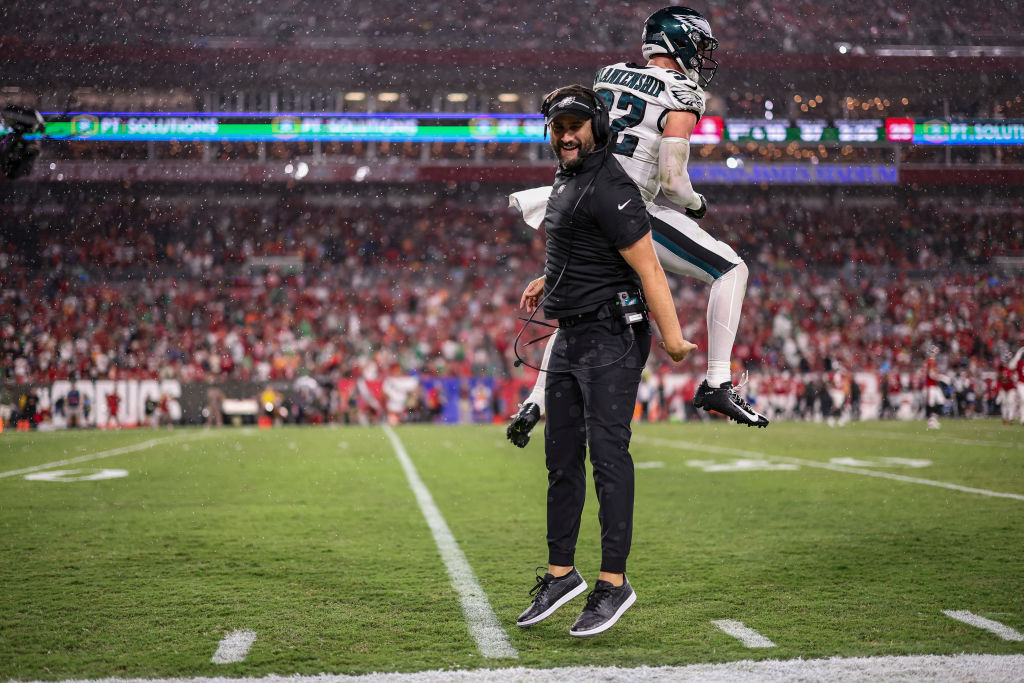 After Much Hand Wringing, Meeting, Planning, The Philadelphia Eagles ...