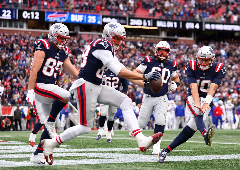 Mike Gesicki Busts Out The Griddy After Game-Winning TD | OutKick