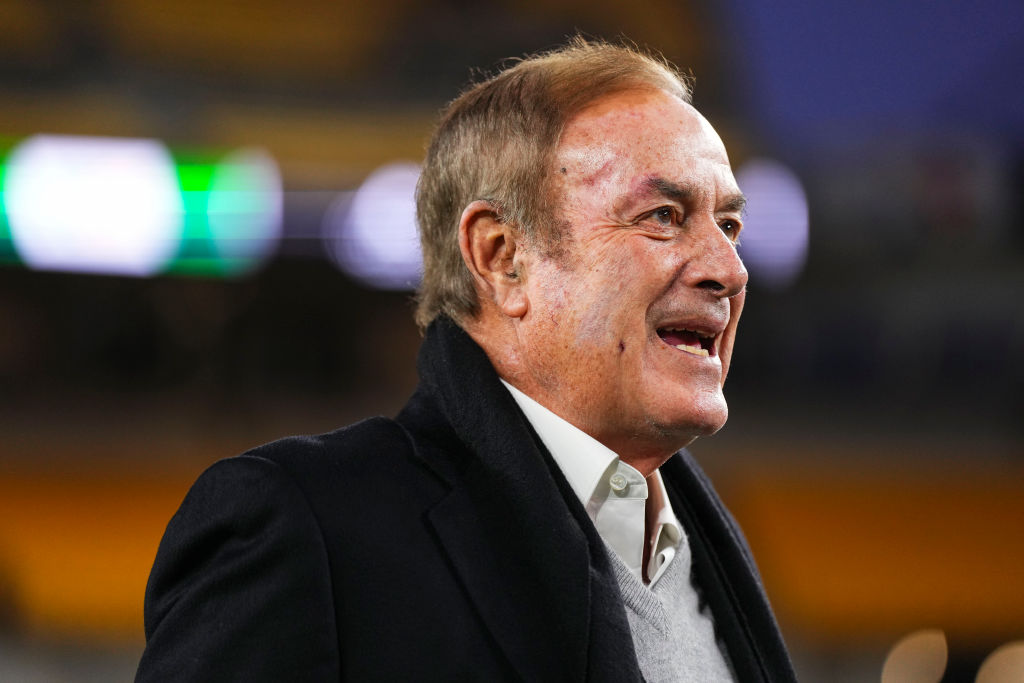 Al Michaels Roasts Houston Astros During TV Broadcast | OutKick
