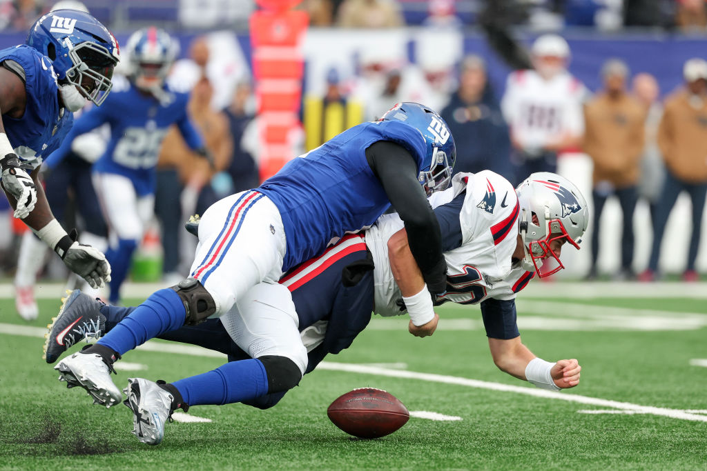 Mac Jones Benched By Patriots After Throwing Interceptions Against ...