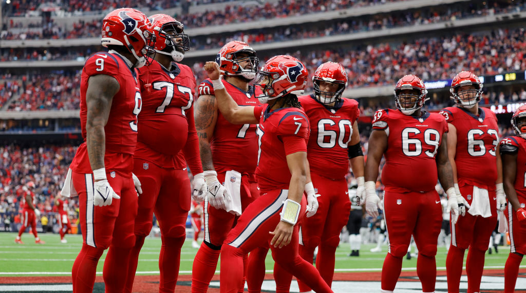 Texans Celebrate C.J. Stroud Touchdown By Having QB Pretend To Punch ... Texans Celebrate C.J. Stroud Touchdown By Having QB Pretend To Punch ...