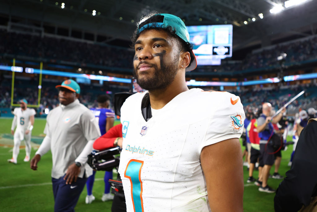 Dolphins Once High Flying Offense Has Been Grounded By Playoff Teams ...