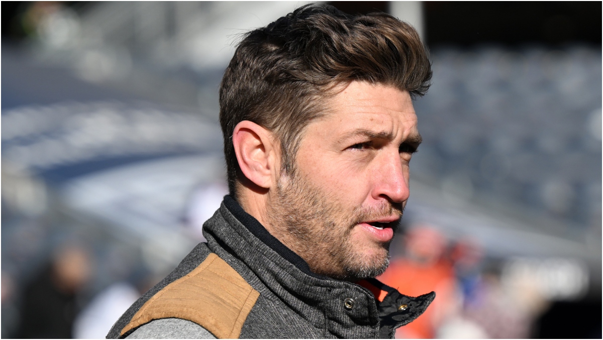 Jay Cutler Takes Wives Of Fallen Navy SEALs Hunting - outkick