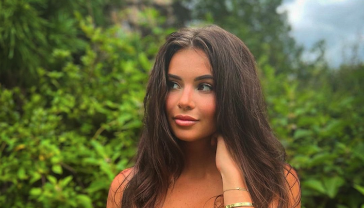 Sofia Vergara Celebrates Her 50th Birthday, Tiger Woods Roasts Ju