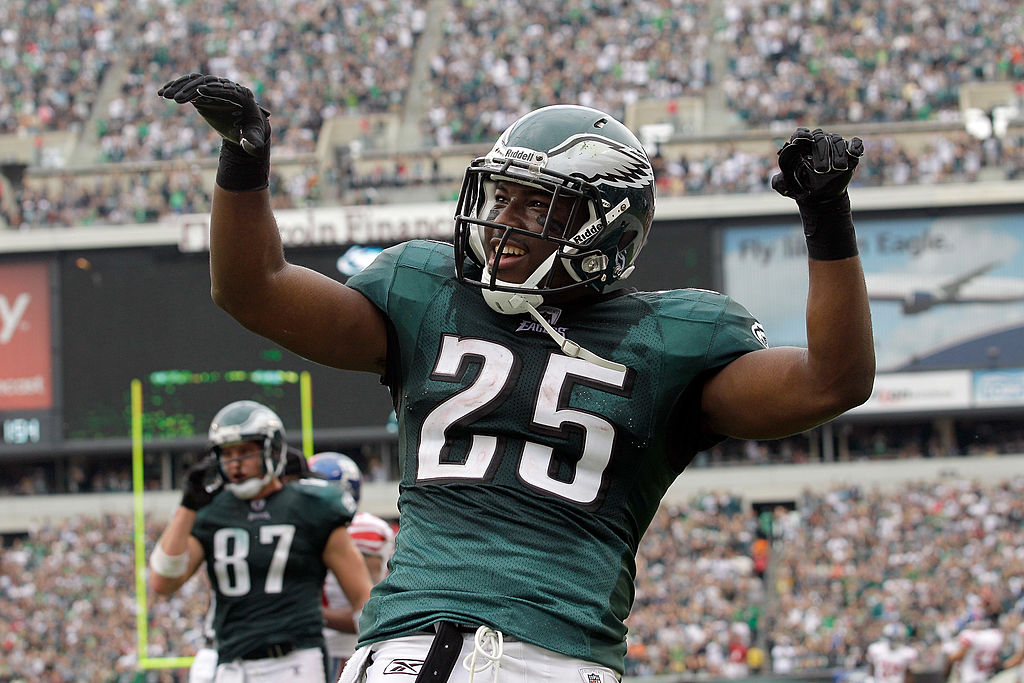Veteran RB LeSean McCoy Still Looking For A Team To Play For In 2021 ...