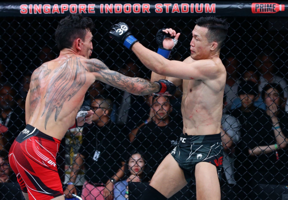 Hawaiian Born Max Holloway Dominates With UFC Knockout Victory | OutKick