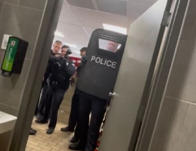 Cops Arrest A Man While He's Taking A Dump At A 7-Eleven | OutKick