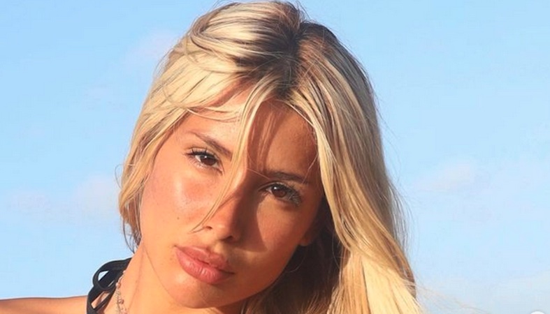 Nicky Ecker Loves Earth On Earth Day, Jim Edmonds Date Night, Isl