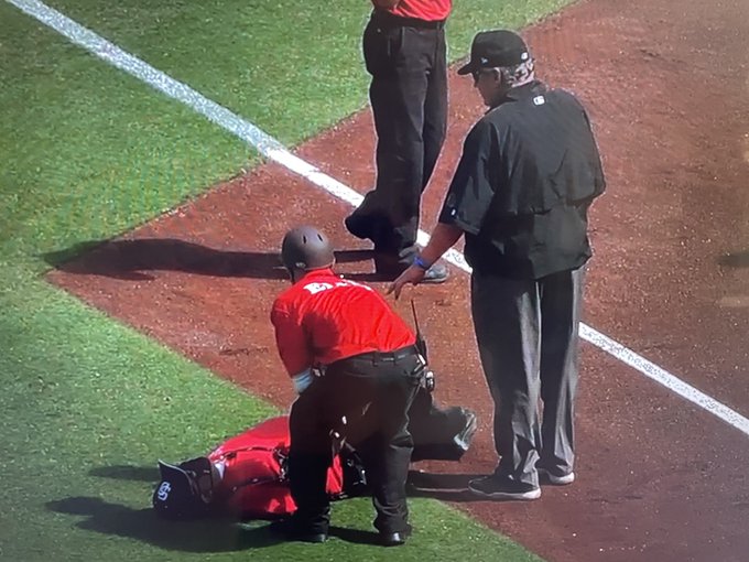 Man Down! Padres Security Guard Suffers Injury Chasing Fan On The Field ...
