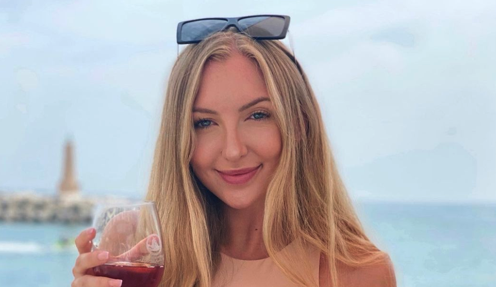 Polish Instagram Model Sells Her 'Digital Love' As An NFT For A Crazy ...