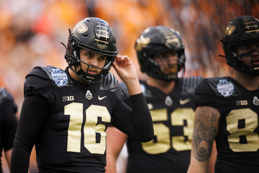 1st Quarter Play in Purdue vs. Syracuse