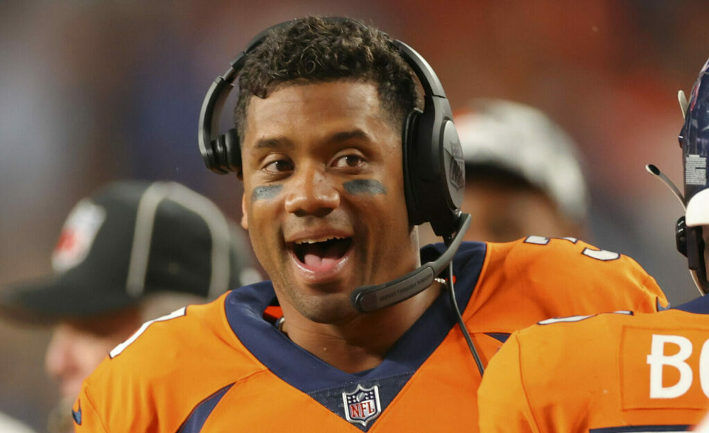 Russell Wilson Buys Massive Mansion For $25 Million - outkick