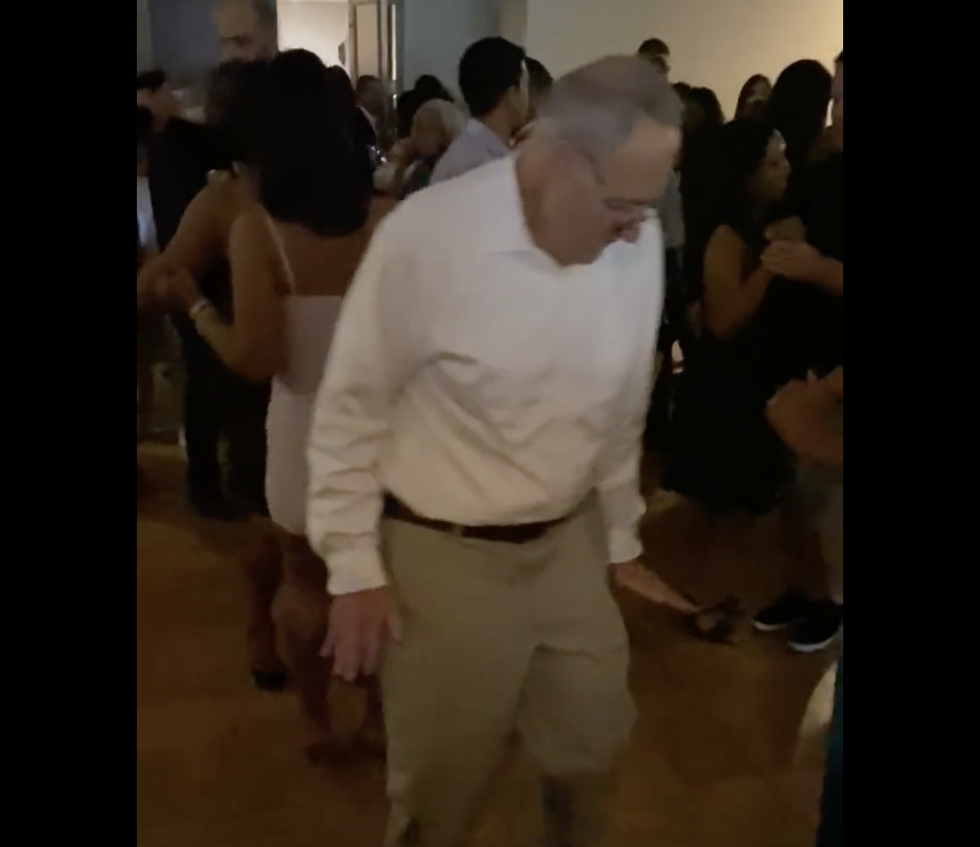Chuck Schumer Breaks Indoor Mask Mandate, Dance Floor Celebrating New ...